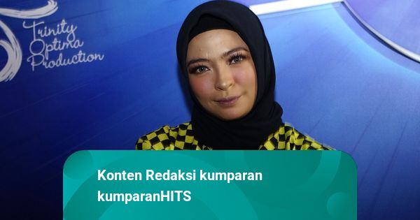 Tantri Kotak Unggah Foto Bareng ART, Diduga Balasan untuk Posan Tobing | kumparan.com